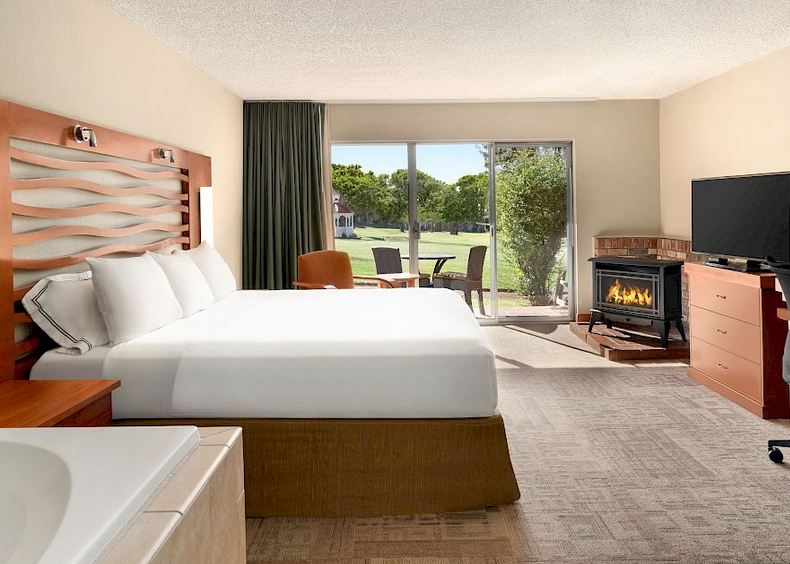 Poco Diablo Resort - Pet Friendly Hotels